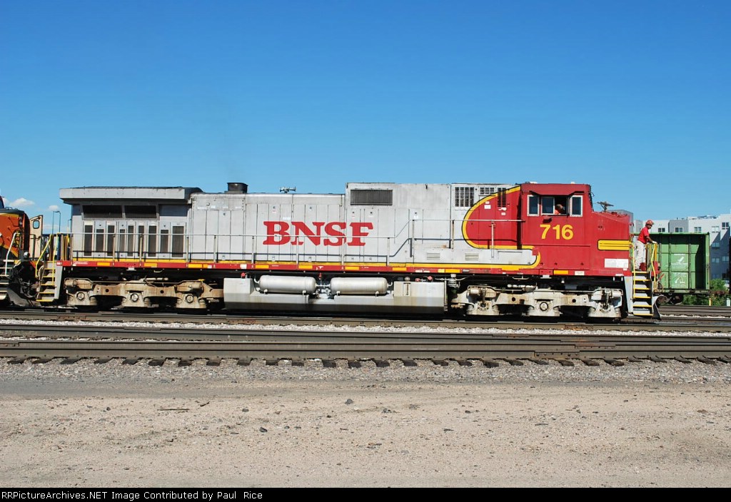 BNSF 716
